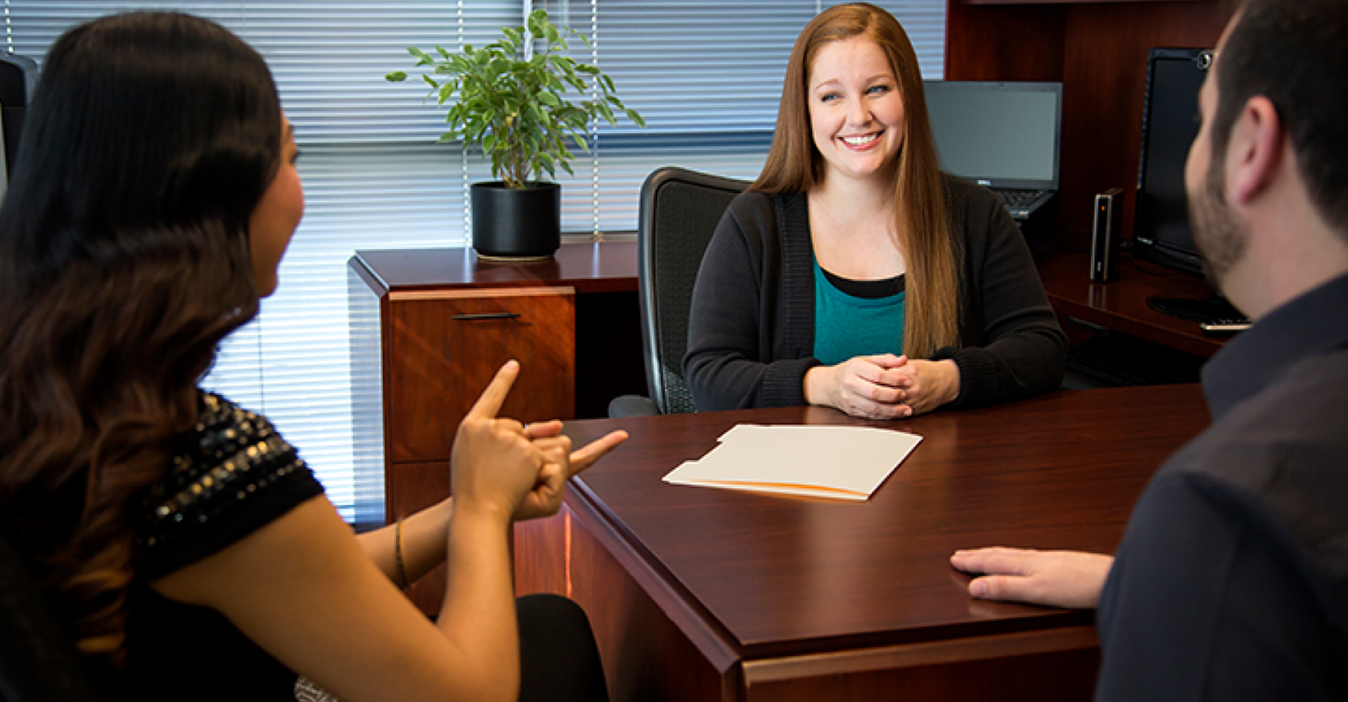 On-site ASL Interpretation Services | Sorenson Interpreting