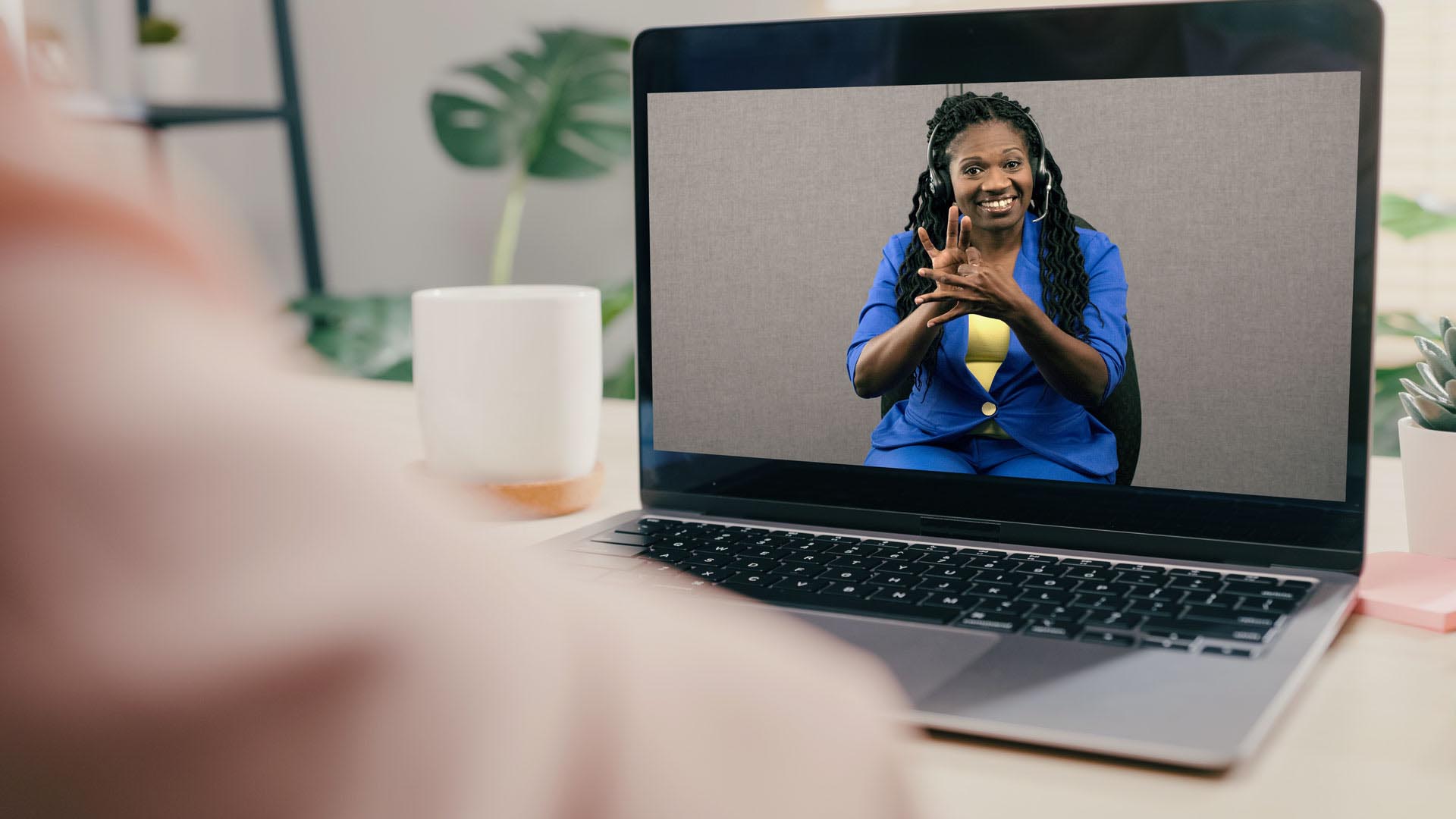 Students Thrive with Sorenson VRS | Ways Deaf Students Use VRS